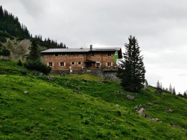 Heinrich-Hueter-Hütte | wildnis-wandern.de