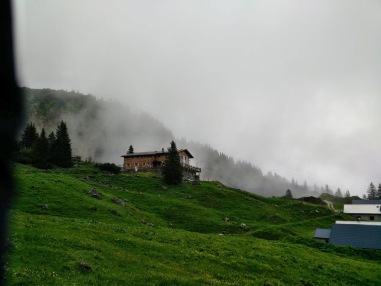 Heinrich-Hueter-Hütte | wildnis-wandern.de
